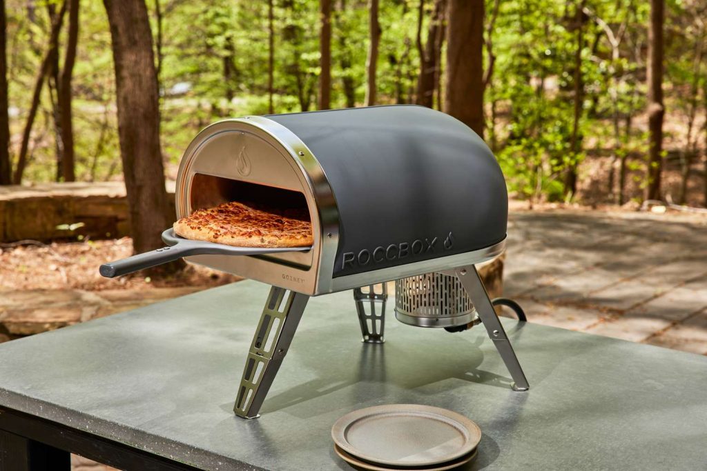 5 Things You Can Cook in an Outdoor Pizza Oven - NationLifestyle